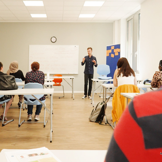 APM — Vorstellungsfilm Standort Düsseldorf – krea.